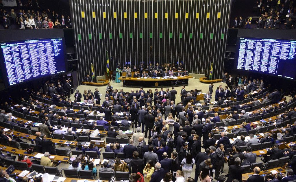 PDT forma segundo maior bloco na Câmara com 10 partidos - PDT